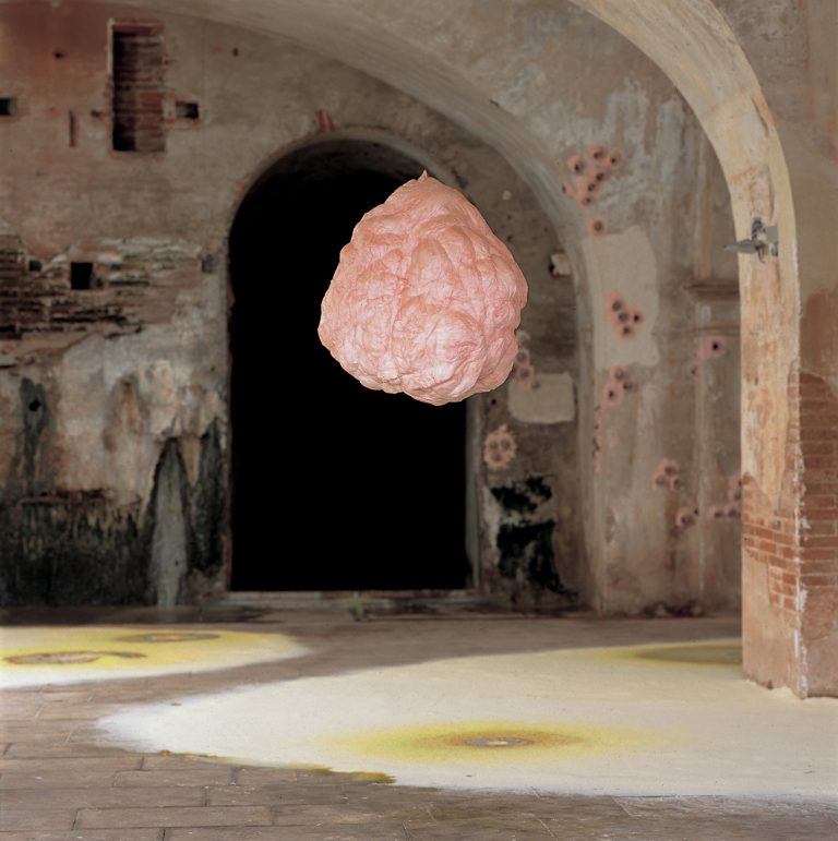 泡沫的耳語：Michel Blazy - ArtHill Magazine